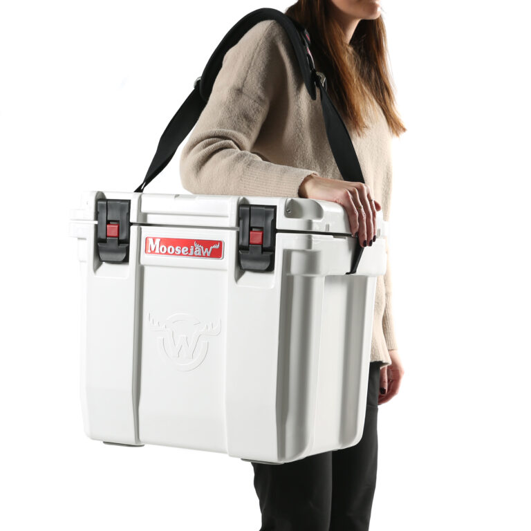 Moosejaw 25 Quart Ice Fort Hard Cooler with Microban, Snow | Bigbigmart.com