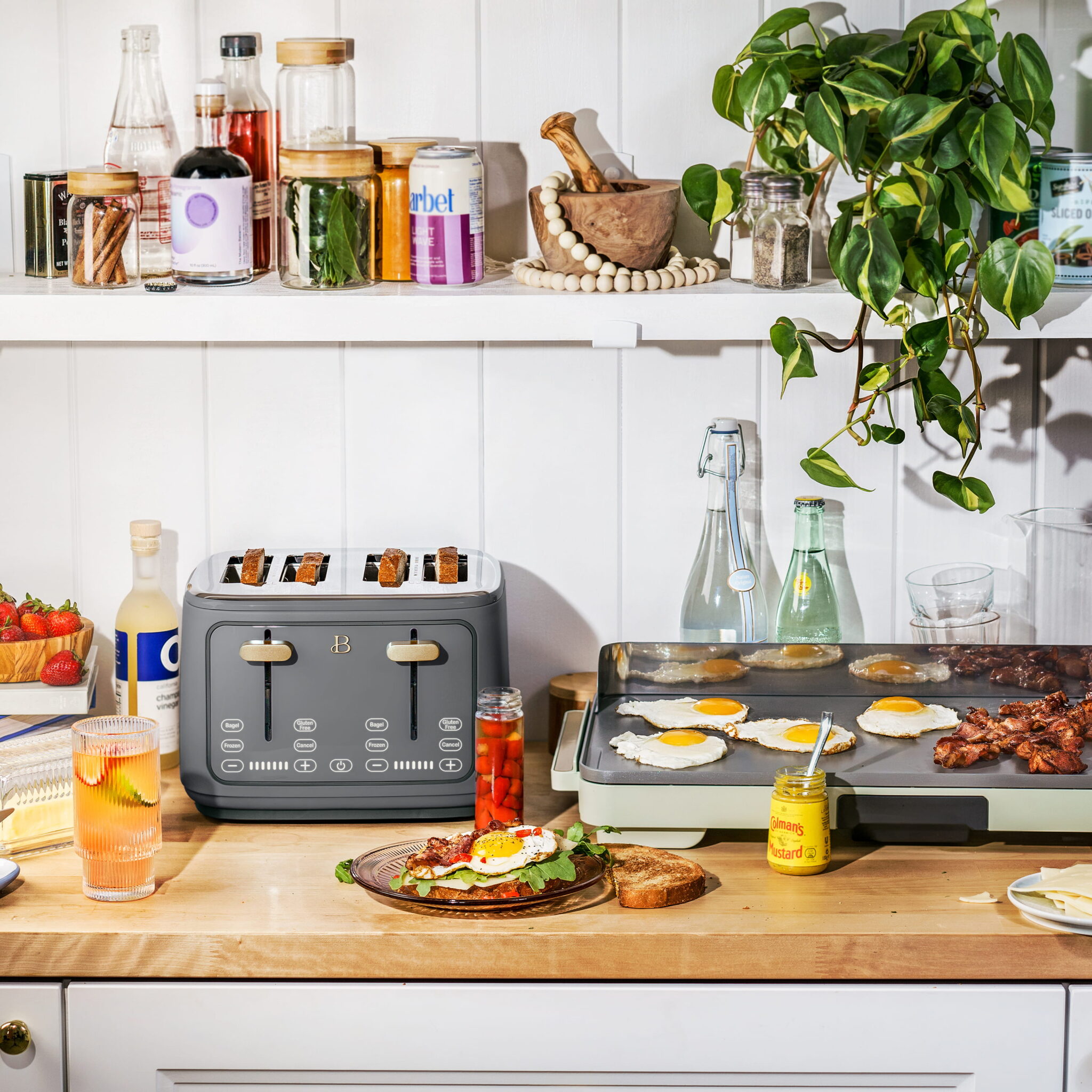 Beautiful 4 Slice Toaster, Oyster Grey by Drew Barrymore | Bigbigmart.com